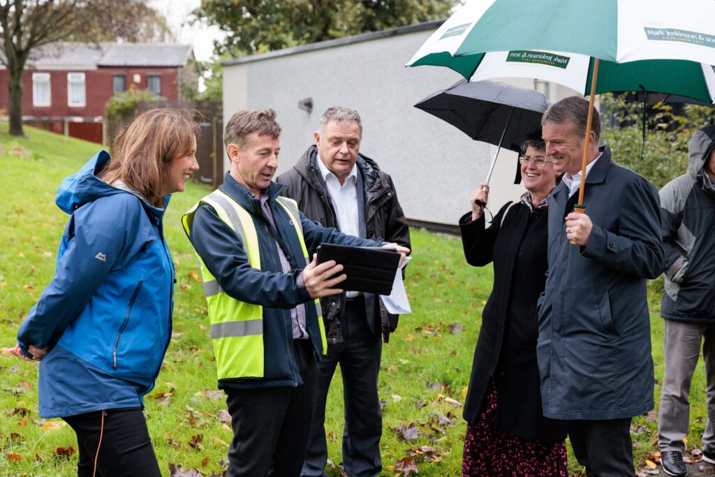 Weaver Vale MP and Halton Council CEO visit Murdishaw to see community ...